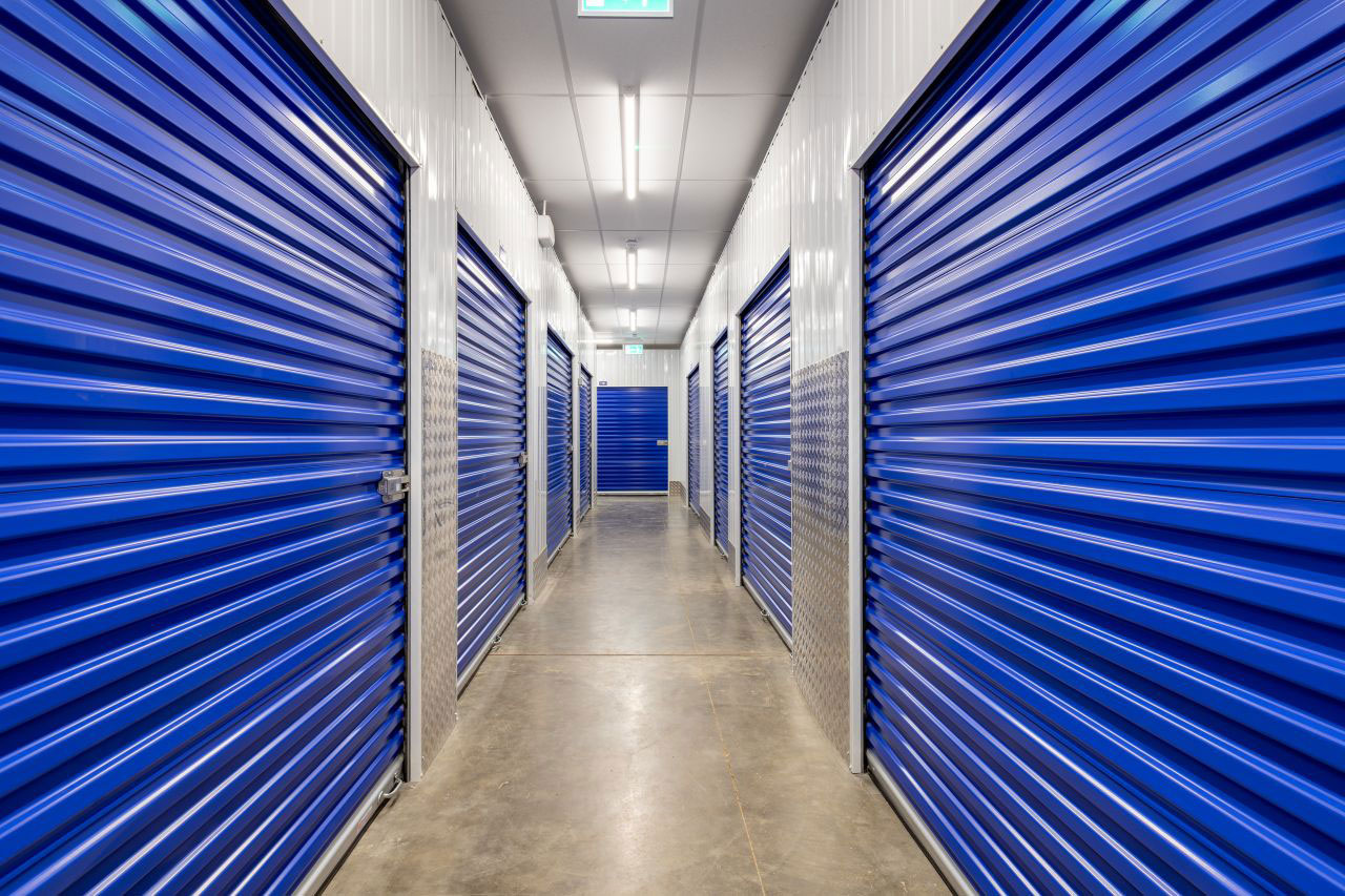 INTERNAL OR EXTERNAL SELF STORAGE?
